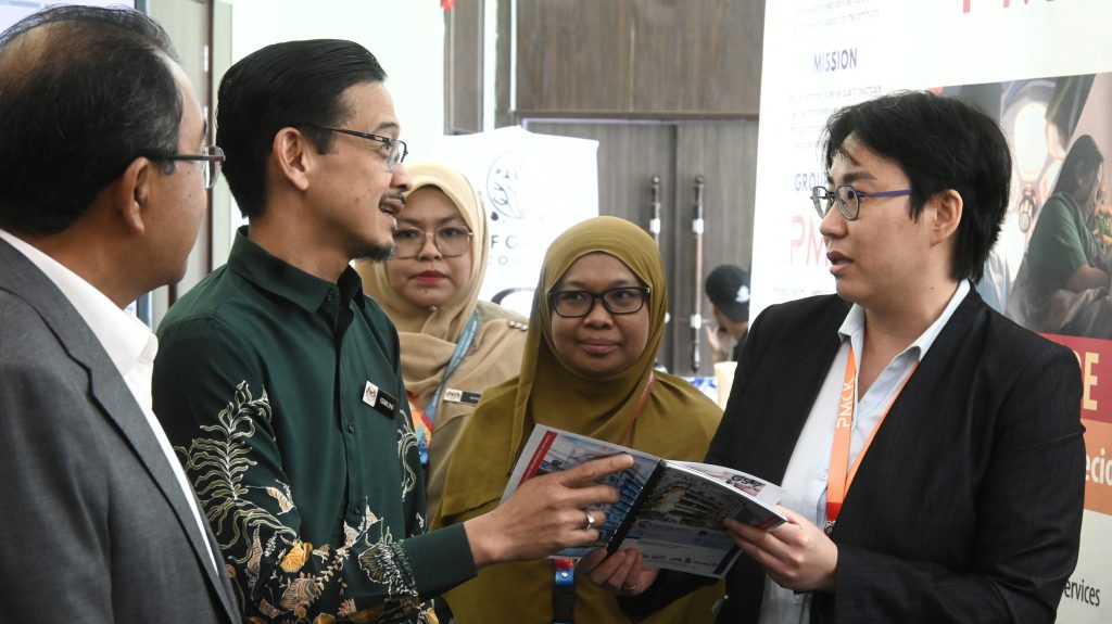 Health for All: From Community to Community - Putra Medical Centre Alor ...